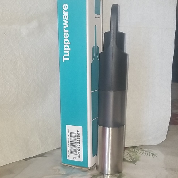 Tupperware | Kitchen | Tupperware Chef Series Hand Grinder | Poshmark